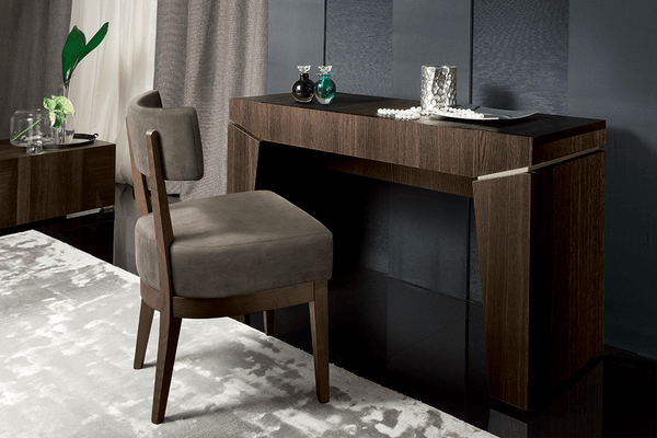 Accademia Vanity